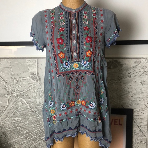 Johnny Was | Tops | Johnny Was Embroidered Gray Floral Womens Top Tunic ...